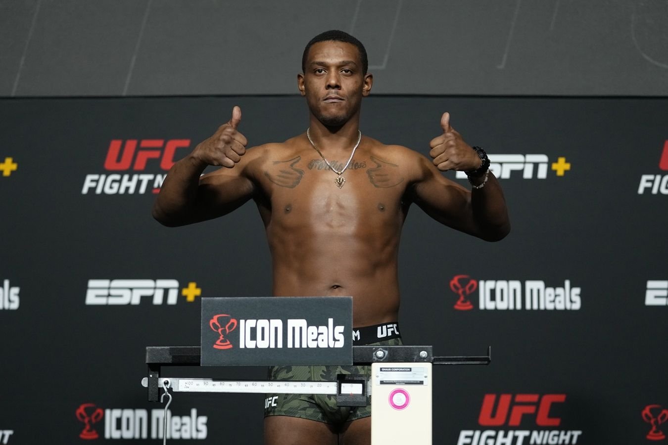 Экс-чемпион UFC заявил о желании подраться с Сергеем Павловичем - Чемпионат