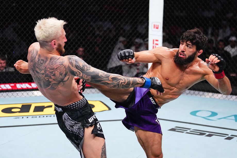 Арман Царукян — Дэн Хукер: обзор боя, кто победил, результат поединка ...