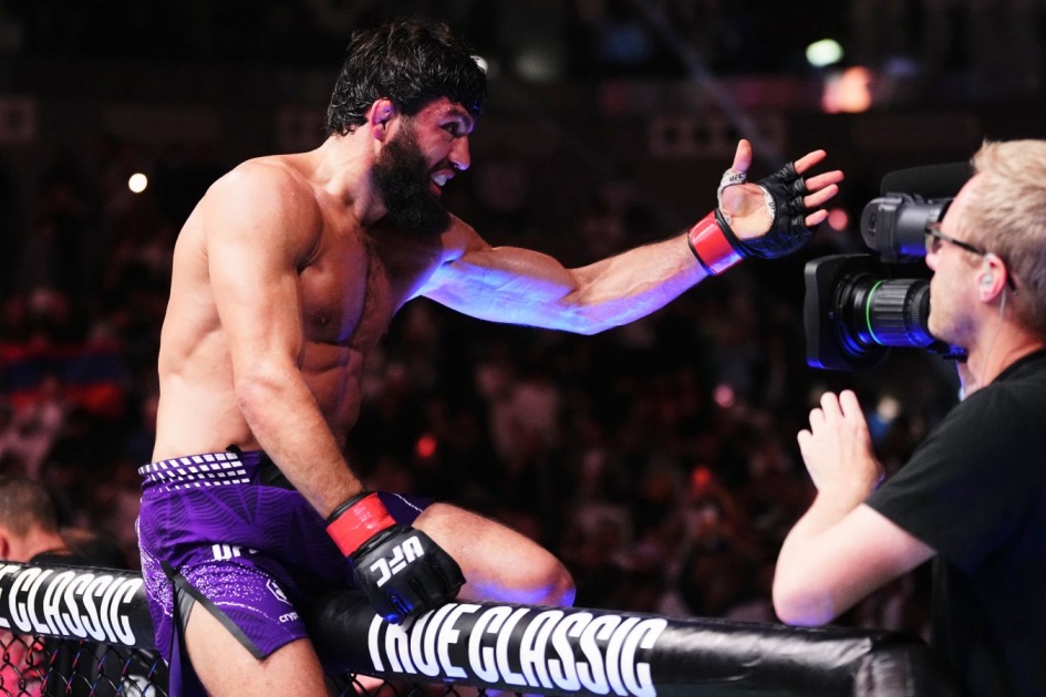 Арман Царукян — Дэн Хукер: обзор боя, кто победил, результат поединка ...