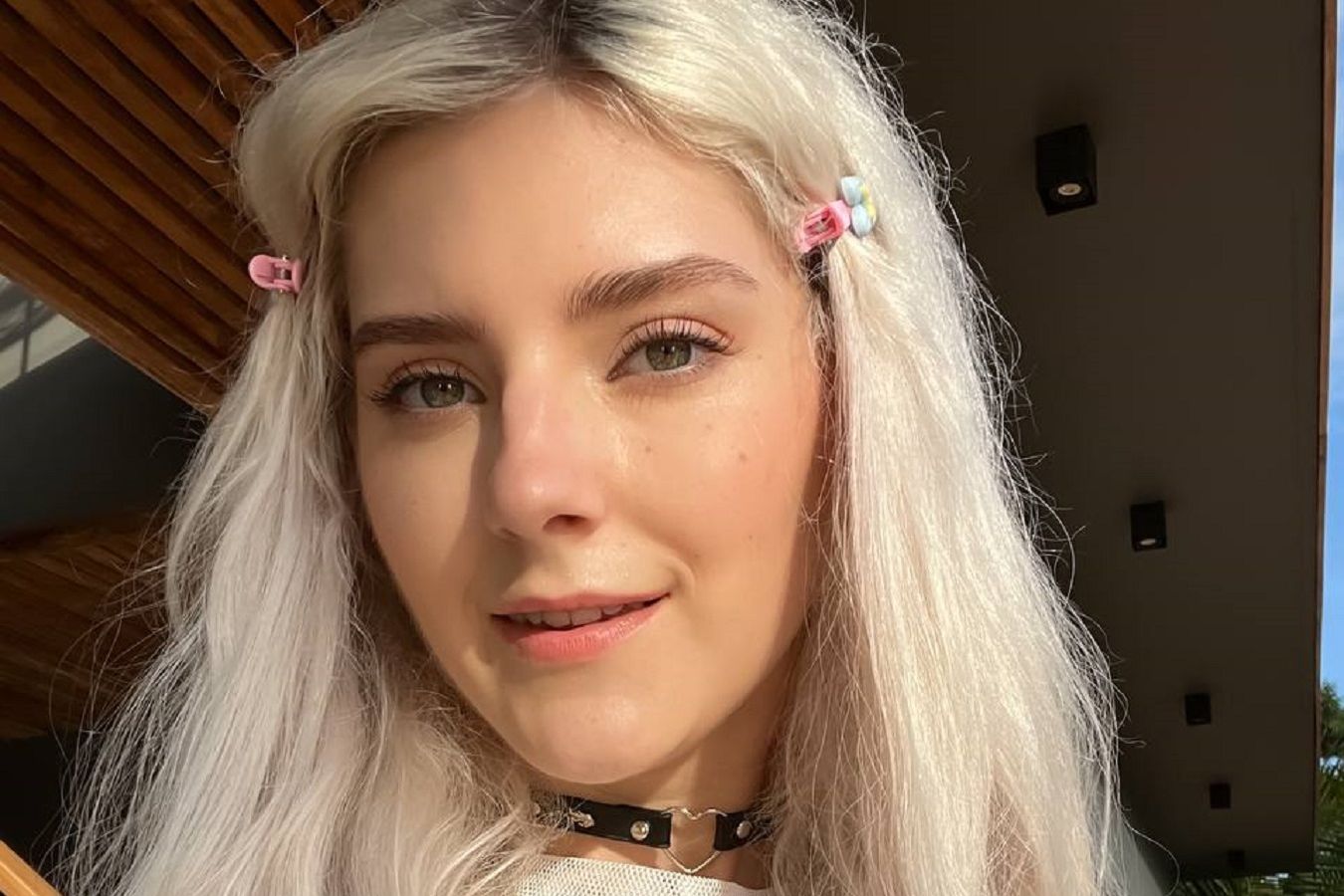 Ева Эльфи опубликовала совместное фото с экс-форвардом сборной России ...