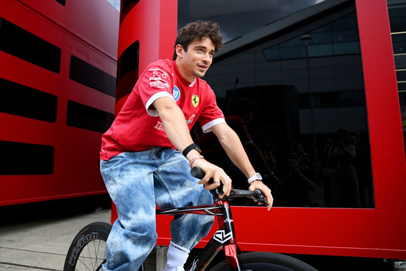 Леклер признал что техническая проблема «Феррари может повториться в будущем Чемпионат