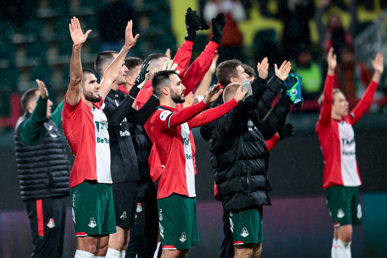 «Ну что ты скажешь пацанам?» Ларин — о массовом переходе игроков «Чертаново» в «Крылья» - Чемпионат