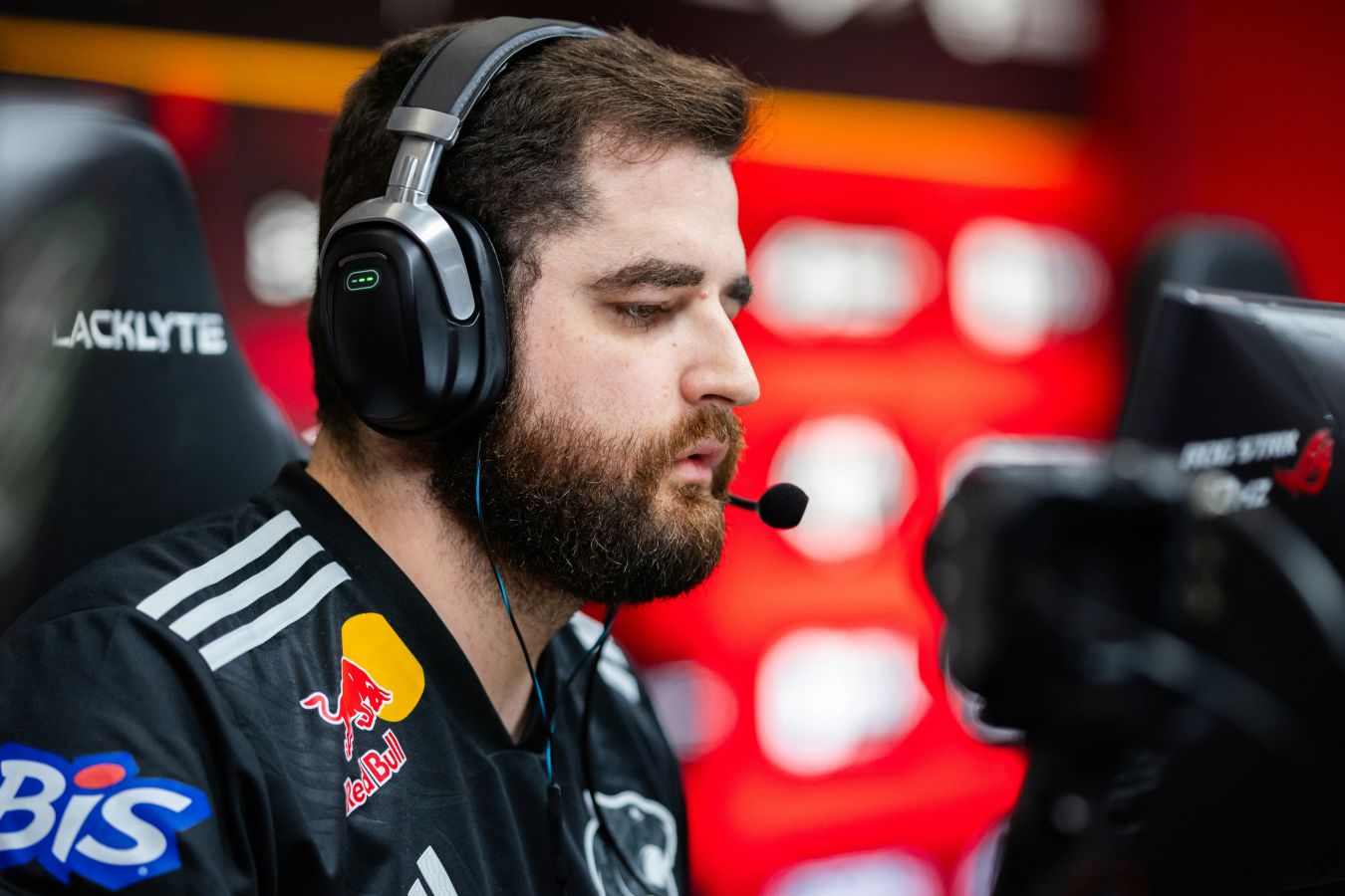 FURIA Esports уверенно разобралась с paiN и пробилась в финал BLAST Rivals Fall 2025 по CS ...