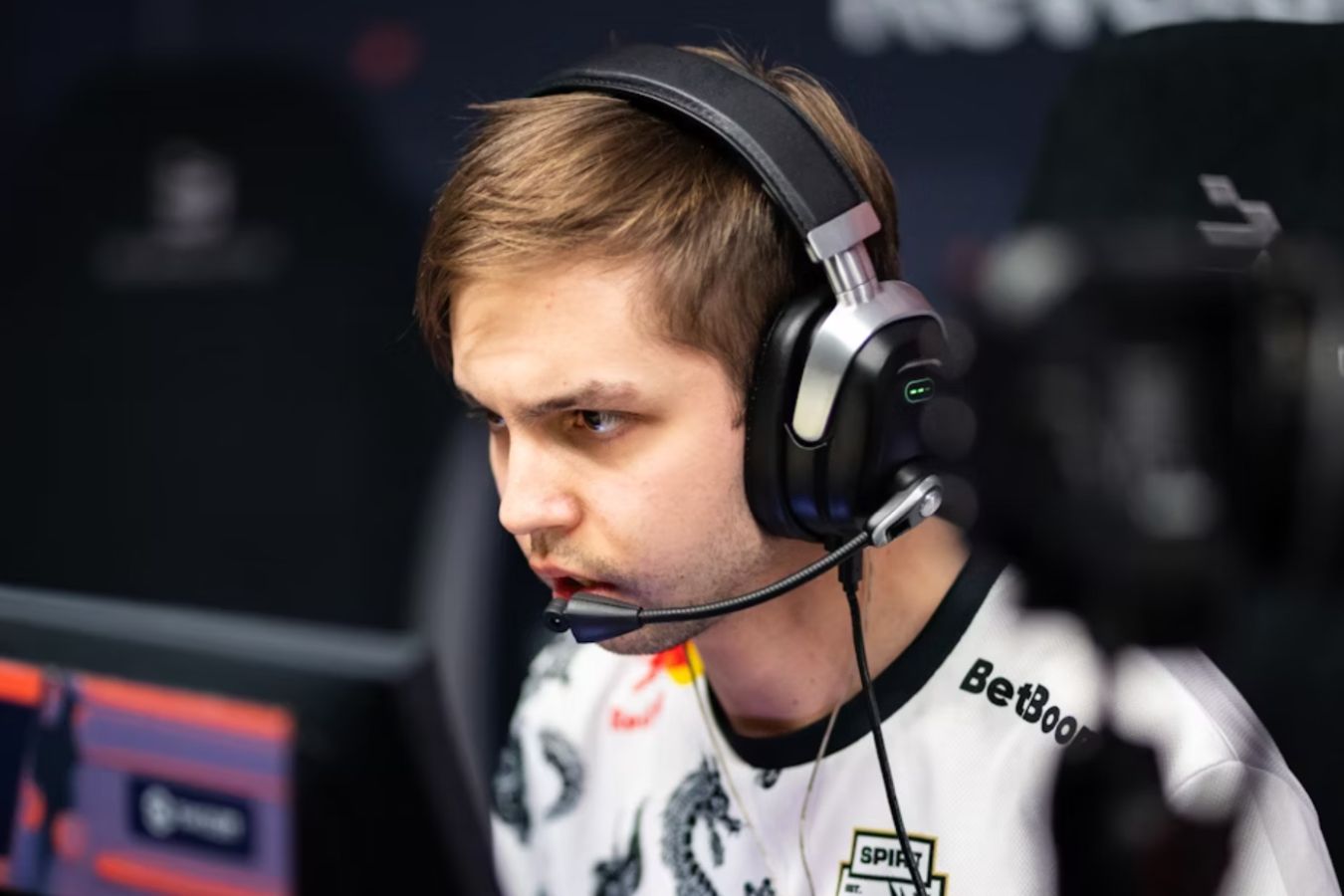 Широ из Team Spirit по CS2 оказался лучшим в «пистолетках» первой ...