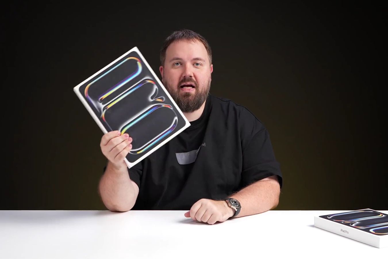 Российский блогер Wylsacom презентовал iPad Pro с чипом M5 — на месяц раньше самой Apple - Чемпионат