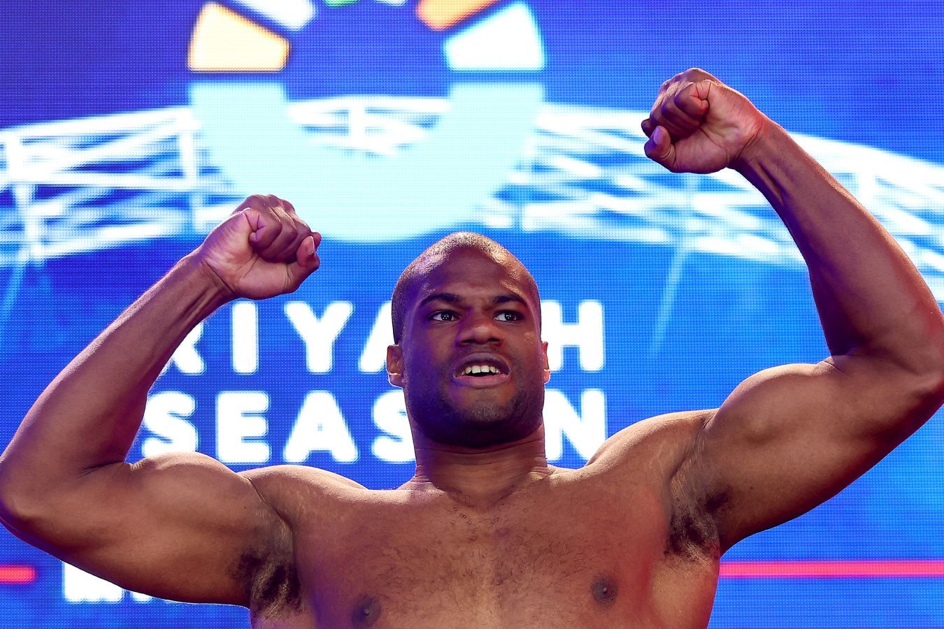 Тренер Дюбуа отреагировал на слух, что британец посетил вечеринку в ...